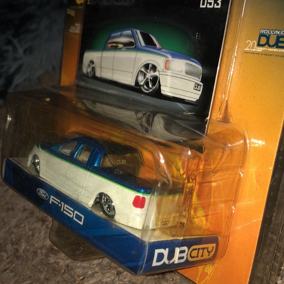 Dub City | Toys | Dub City Ford F5 164scale No053 | Poshmark